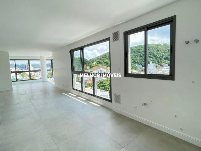 Apartamento em Centro, Balneário Camboriú/SC de 151m² 4 quartos à venda por R$ 2.849.900,00