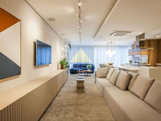 Apartamento em Centro, Balneário Camboriú/SC de 167m² 4 quartos à venda por R$ 3.964.500,00