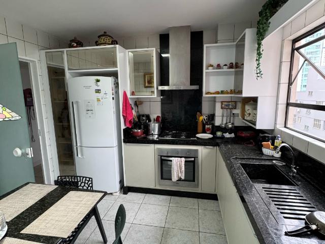 Apartamento em Centro, Balneário Camboriú/SC de 169m² 3 quartos à venda por R$ 2.449.900,00