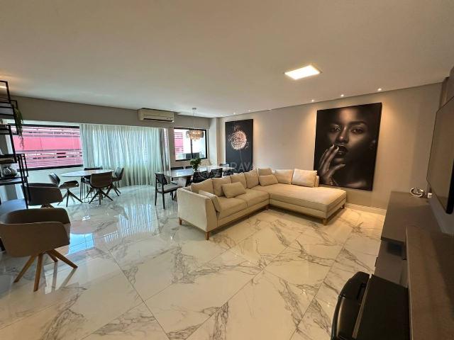 Apartamento em Centro, Balneário Camboriú/SC de 160m² 3 quartos à venda por R$ 1.989.900,00