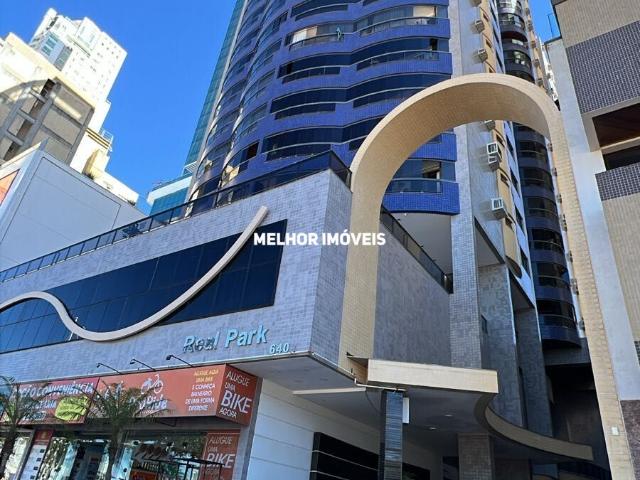 Apartamento em Centro, Balneário Camboriú/SC de 180m² 3 quartos à venda por R$ 5.999.900,00