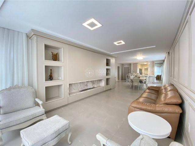 Apartamento em Centro, Balneário Camboriú/SC de 222m² 4 quartos à venda por R$ 6.849.900,00