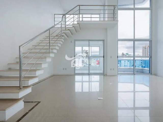 Apartamento em Centro, Balneário Camboriú/SC de 252m² 2 quartos à venda por R$ 4.799.900,00
