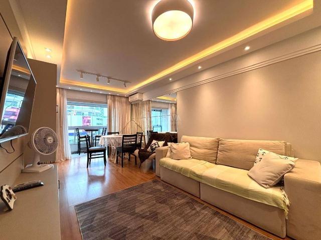 Apartamento em Centro, Balneário Camboriú/SC de 45m² 1 quartos à venda por R$ 749.900,00