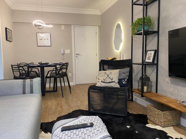 Apartamento em Centro, Balneário Camboriú/SC de 58m² 2 quartos à venda por R$ 779.000,00