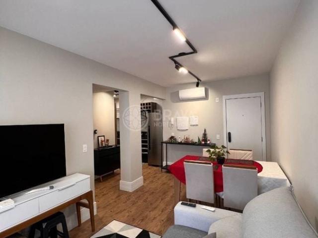 Apartamento em Centro, Balneário Camboriú/SC de 60m² 2 quartos à venda por R$ 1.119.900,00