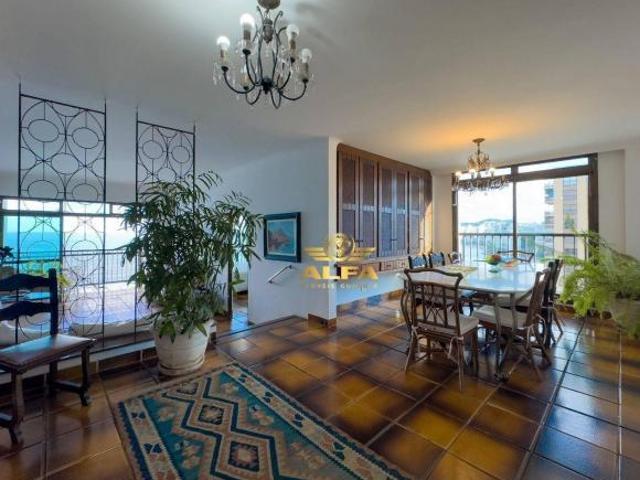 Apartamento em Centro, Guarujá/SP de 190m² 3 quartos à venda por R$ 1.600.000,00