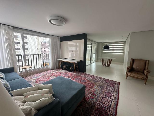 Apartamento em Centro, Florianópolis/SC de 145m² 3 quartos para locação R$ 12.500,00/mes