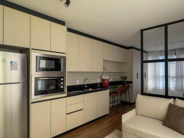 Apartamento em Centro, Florianópolis/SC de 36m² 1 quartos para locação R$ 4.900,00/mes