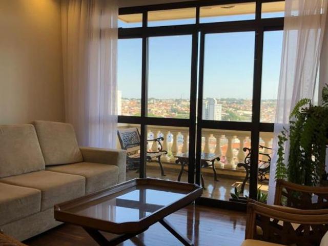 Apartamento em Centro, Franca/SP de 148m² 3 quartos à venda por R$ 700.000,00