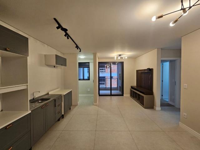 Apartamento em Centro, Itajaí/SC de 72m² 2 quartos para locação R$ 4.000,00/mes