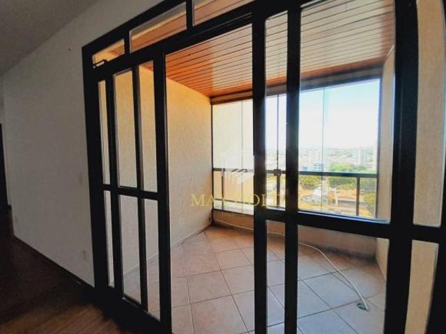 Apartamento em Centro, Taubaté/SP de 150m² 3 quartos à venda por R$ 470.000,00