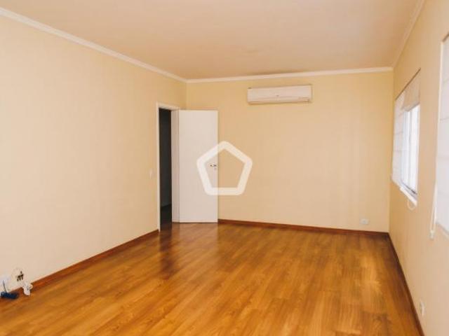 Apartamento em Cerqueira César