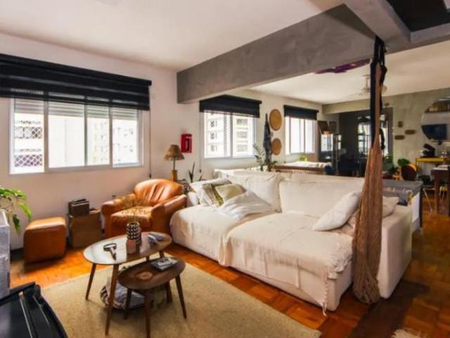 Apartamento em Cerqueira César com 2 quartos, sendo 1 suíte, 153m²