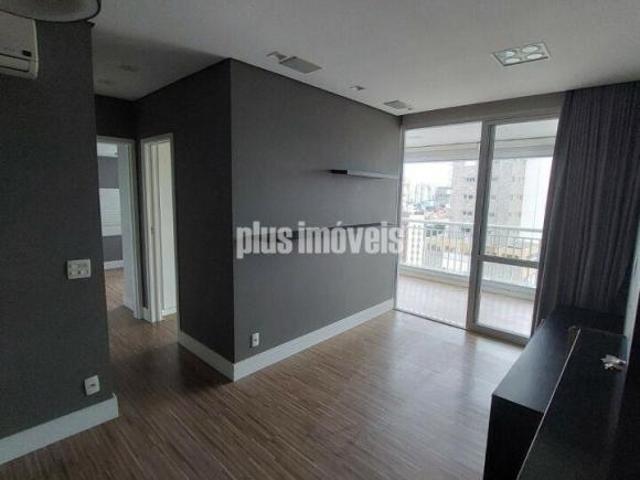 Apartamento em Chácara Inglesa com 68m²