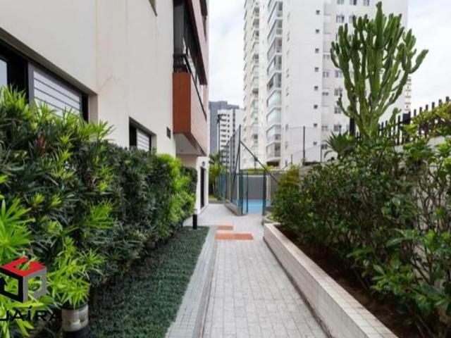 Apartamento em Chácara Inglesa com 74m²