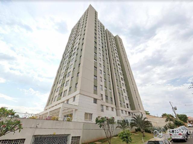 Apartamento em Champagnat, Londrina/PR de 58m² 3 quartos à venda por R$ 429.000,00