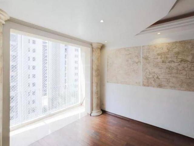 Apartamento em Cidade Monções, São Paulo