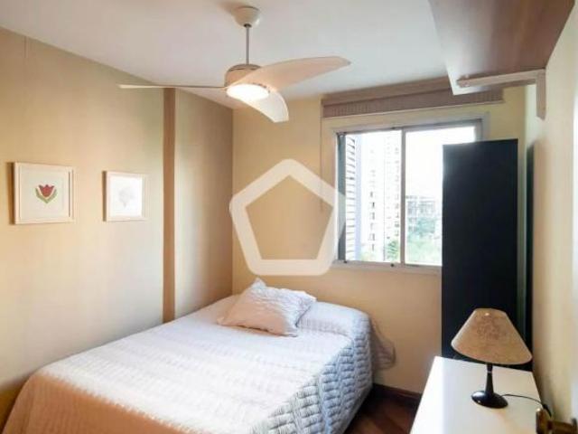 Apartamento em Cidade Monções
