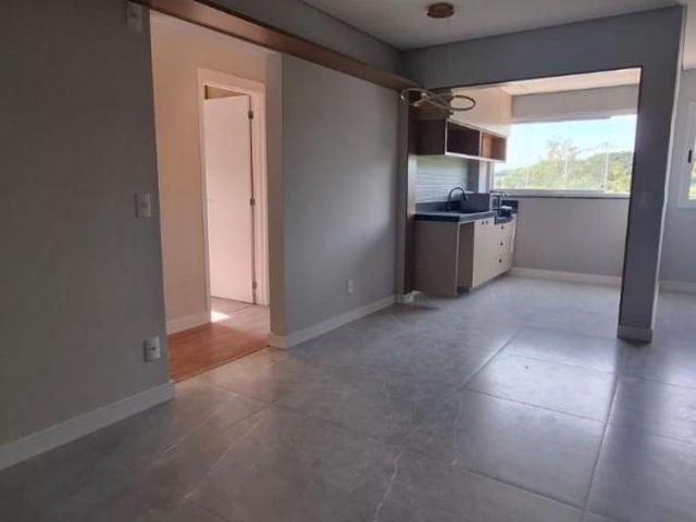 Apartamento em com 3 Quartos sendo 1 suíte, varanda gourmet com entrada facilitada usando o FGTS