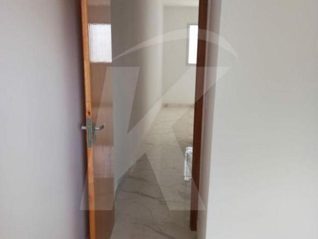 Apartamento em Condomínio no Bairro de Vila Nivi