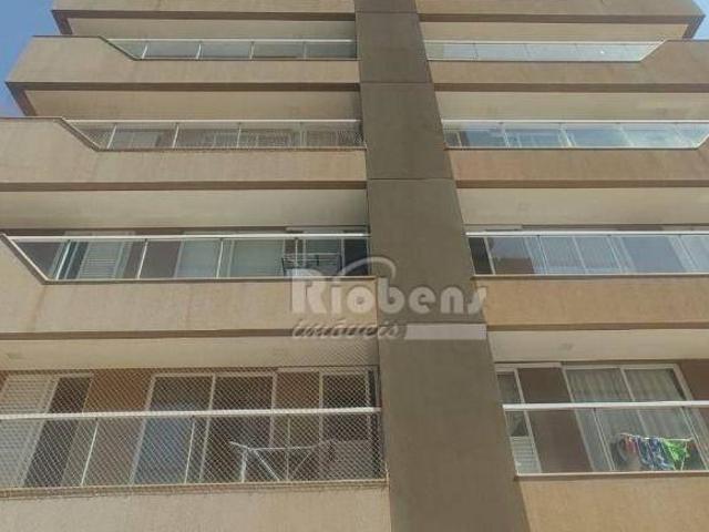 Apartamento em condomínio alto padrão