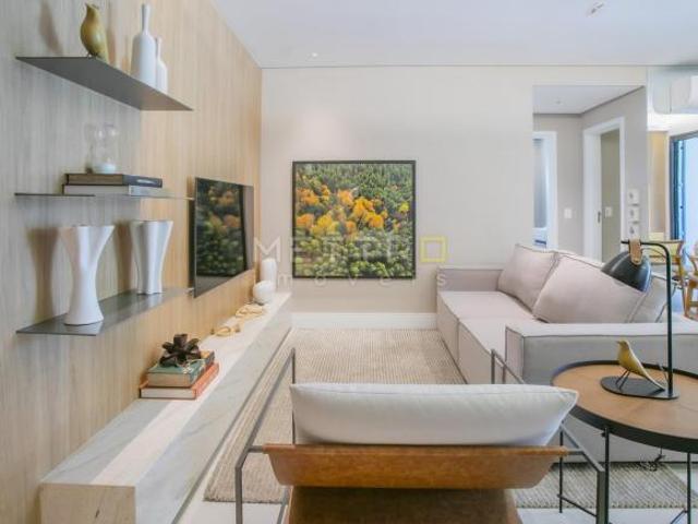 APARTAMENTO em Condominio Clube no Cabral Curiti