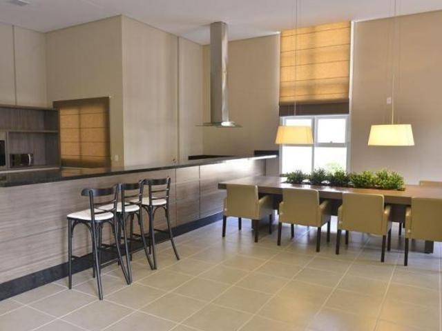 Apartamento em Condomínio Clube no Reserva Ecoville com 4 dormitórios, 2 suítes