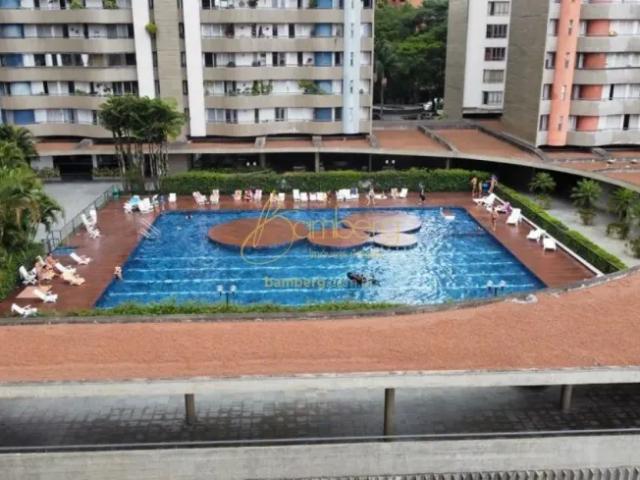 Apartamento em condominio Clube próximo ao Colégio Porto Seguro