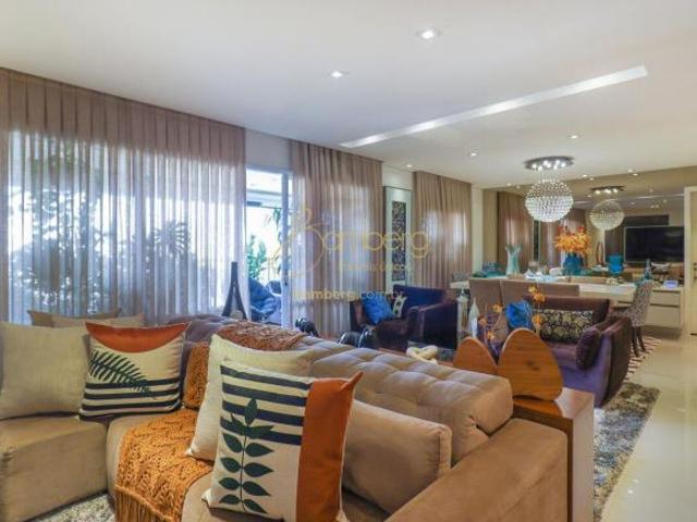 Apartamento em condomínio clube