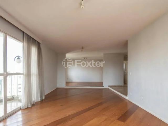 Apartamento em condomínio com 4 dormitórios em São Paulo