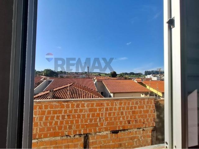 Apartamento em Condomínio com 02 quartos mobiliado para Locação. Araras