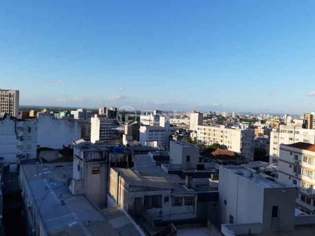 Apartamento em condomínio com 2 dormitórios em Porto Alegre