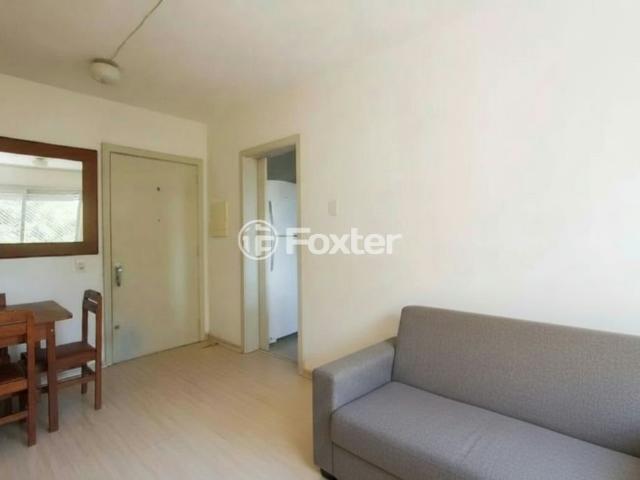 Apartamento em condomínio com 1 dormitórios em Porto Alegre