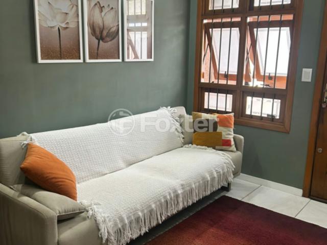 Apartamento em condomínio com 2 dormitórios em Cachoeirinha