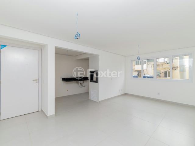 Apartamento em condomínio com 2 dormitórios em Porto Alegre