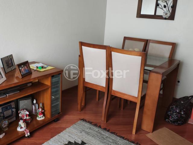 Apartamento em condomínio com 2 dormitórios em Porto Alegre