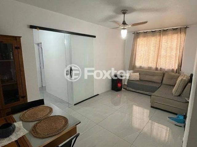 Apartamento em condomínio com 2 dormitórios em Porto Alegre