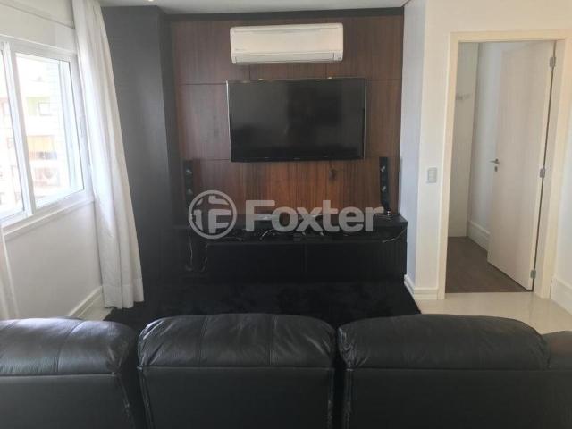 Apartamento em condomínio com 2 dormitórios em Porto Alegre