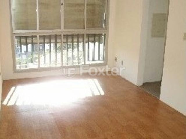 Apartamento em condomínio com 2 dormitórios em Porto Alegre