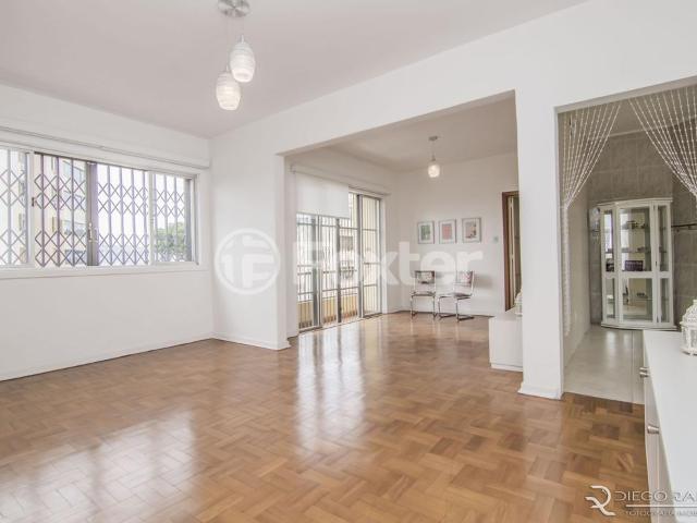 Apartamento em condomínio com 2 dormitórios em Porto Alegre