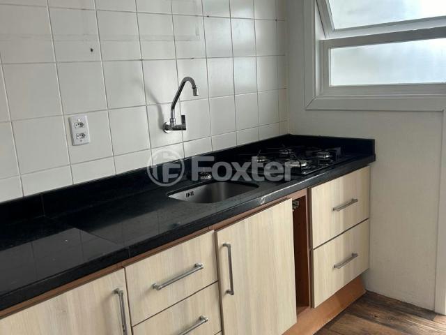 Apartamento em condomínio com 2 dormitórios em Porto Alegre