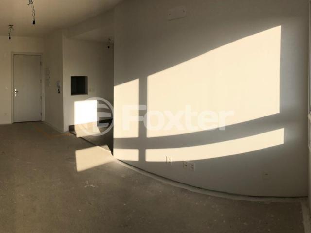 Apartamento em condomínio com 2 dormitórios em Porto Alegre