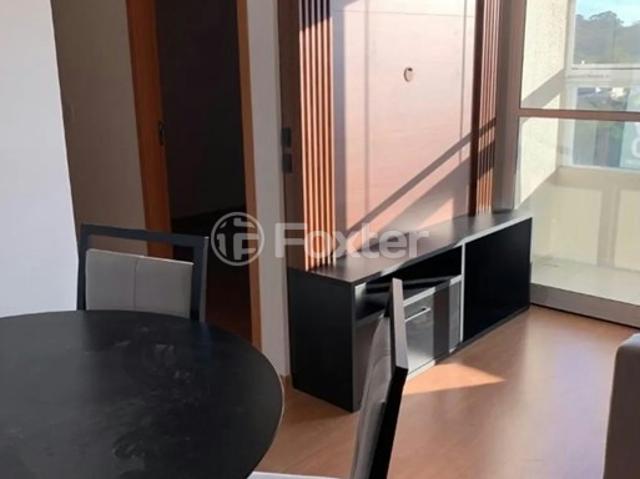 Apartamento em condomínio com 2 dormitórios em Porto Alegre