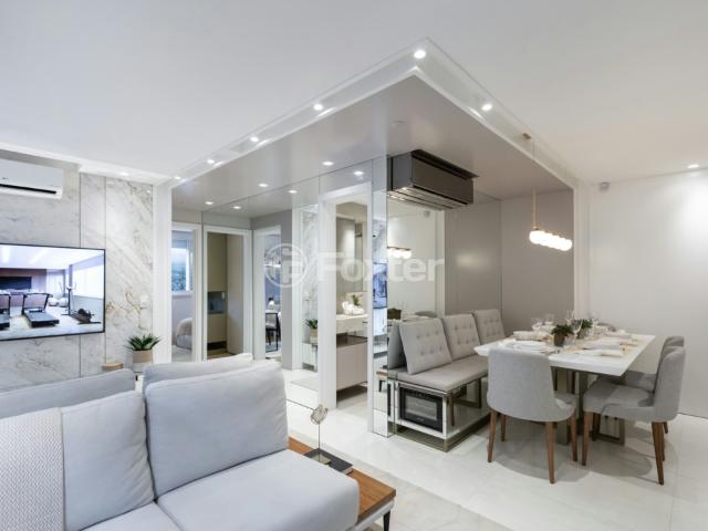 Apartamento em condomínio com 2 dormitórios em Porto Alegre
