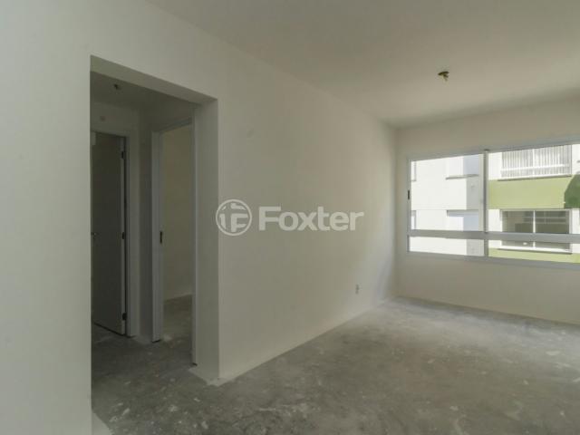 Apartamento em condomínio com 2 dormitórios em Porto Alegre