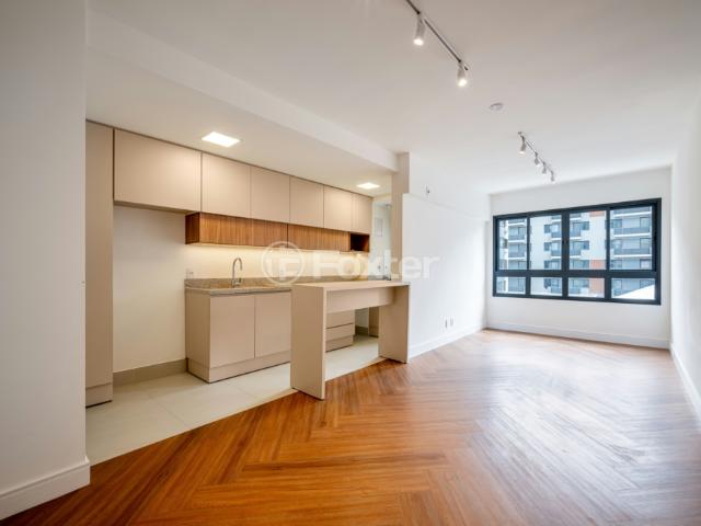 Apartamento em condomínio com 2 dormitórios em Porto Alegre