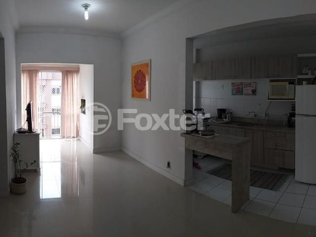 Apartamento em condomínio com 2 dormitórios em Porto Alegre