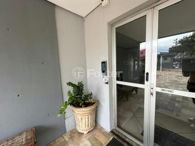 Apartamento em condomínio com 2 dormitórios em São Paulo
