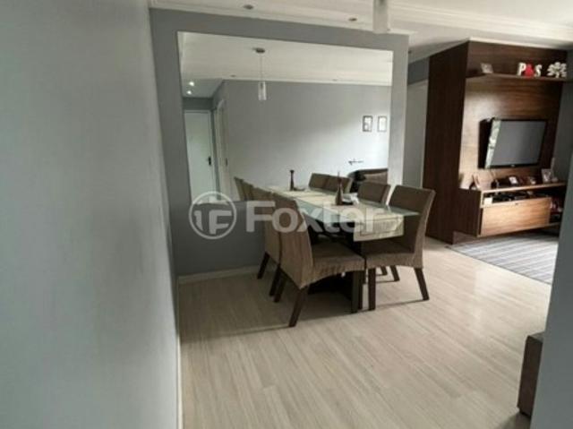 Apartamento em condomínio com 2 dormitórios em São Paulo